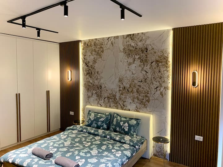 Stylish 2br Apartment+garage|prishtina Center - Kosovo