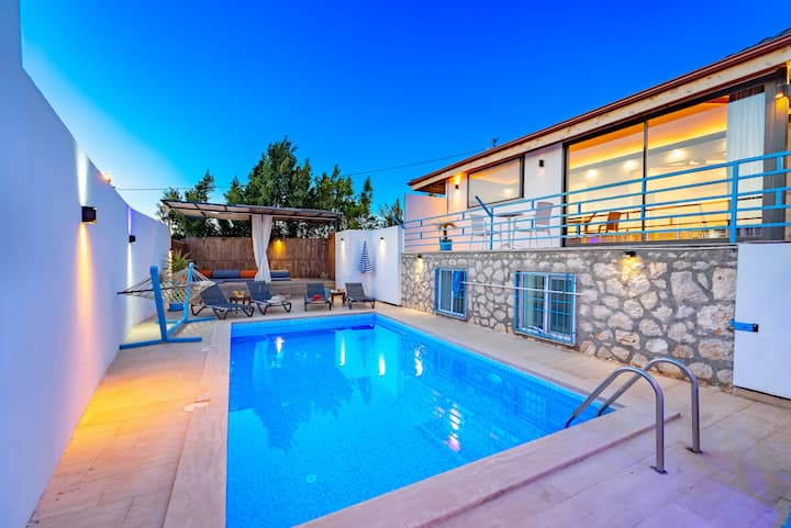 Villa Kutay, Kalkan Patara'da Havuzlu Villa - Ova