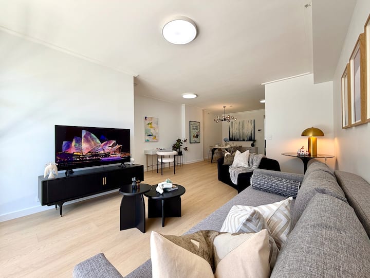 Modern City Living • Minutes To Wynyard&barangaroo - Sydney