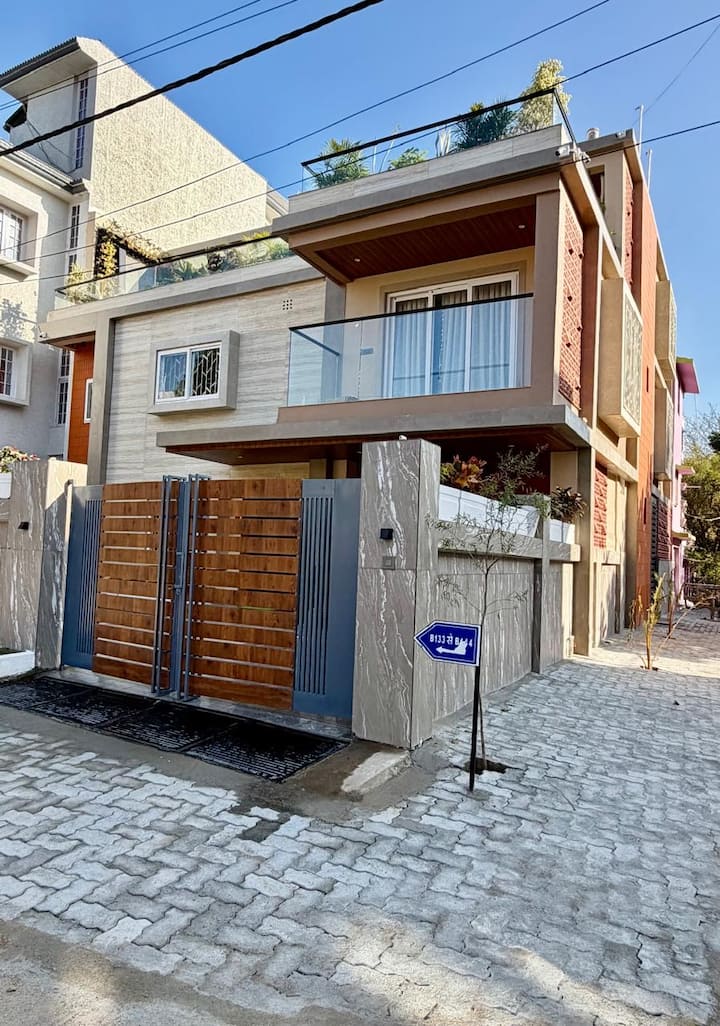 Premium 2bhk|parking|prime Location|super Interior - Ranchi