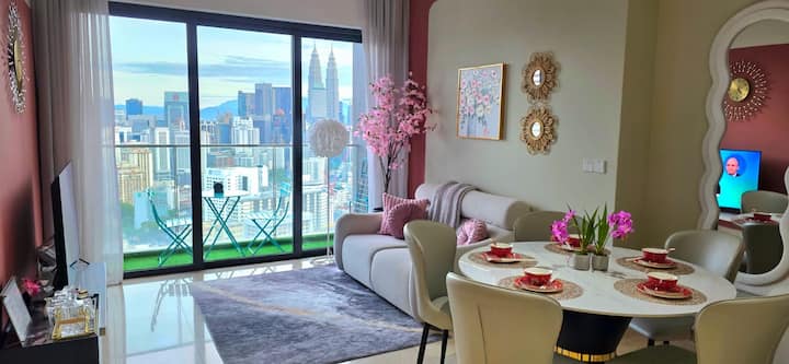 Lucentia| Sakura1br With Klcc View| Infinity Pool - Kuala Lumpur