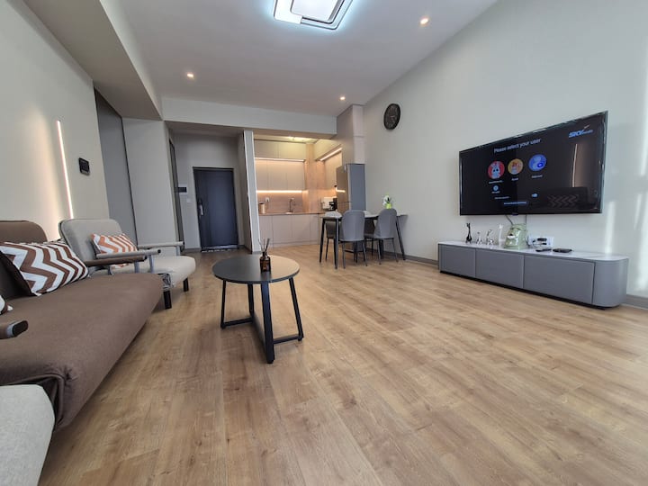 Spacious Central 2br | 10 Guests | Near Essentials - Ulaanbaatar