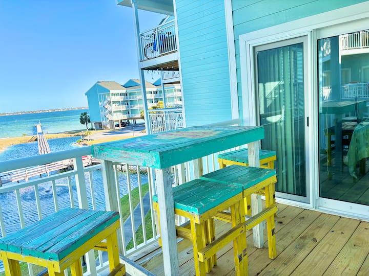 Pearls & Tides Beach Condo A-6+pool+beach Access - Pensacola Beach, FL