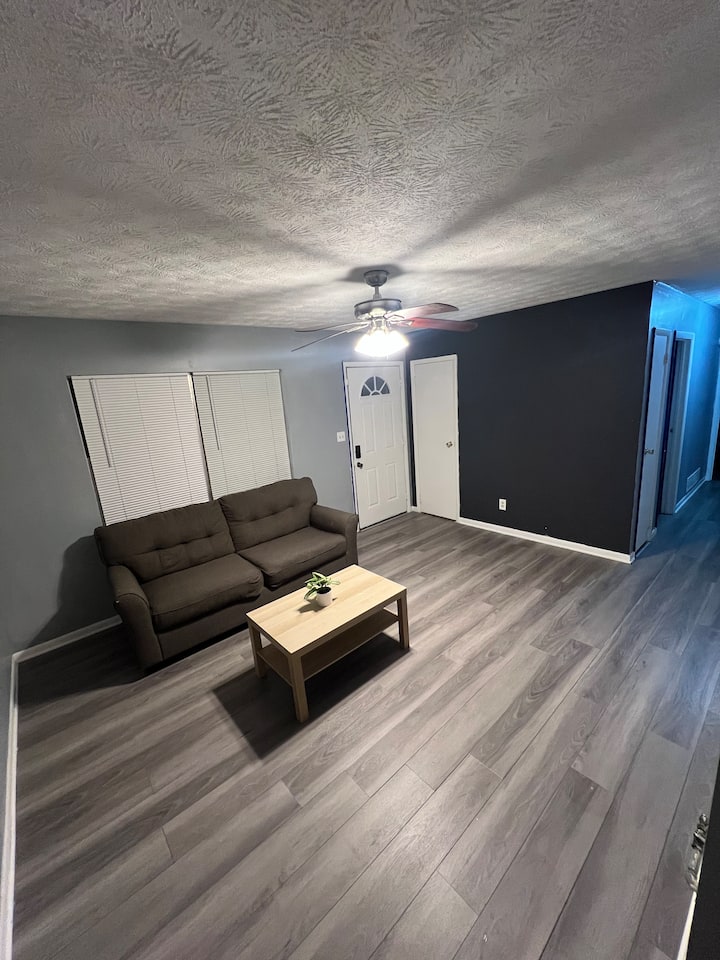 3bedroom Home 20 Min From Airport And Downtown. - Riverdale, GA