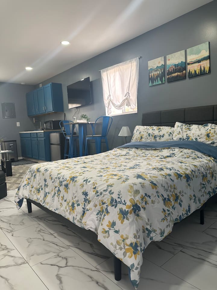 Stylish Private Room | Cozy, Clean & Modern 3 - Chesterfield, VA