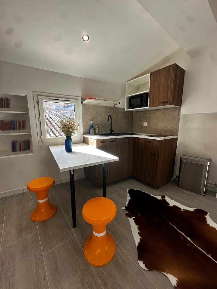 Appart T1 En Plein Coeur Du Quartier Historique - Aubagne