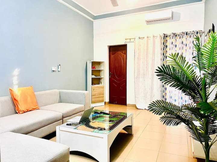 Villas Chambre Salon A La Zad Derrière Feu De Cfao - Ouagadougou