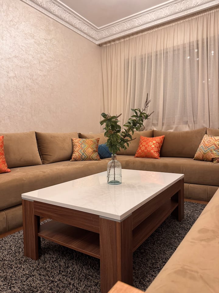 Appartement Spacieux 3 Chambres Avec Terrasse - Agadir