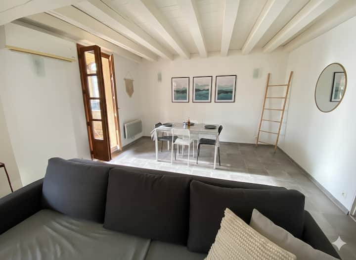 Appartement Plein Centre - Wifi - Terrasse - Le Pontet