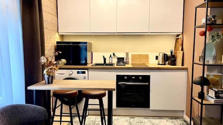 Cozy Apartment In Old Wooden House Near Telliskivi - Tallinn