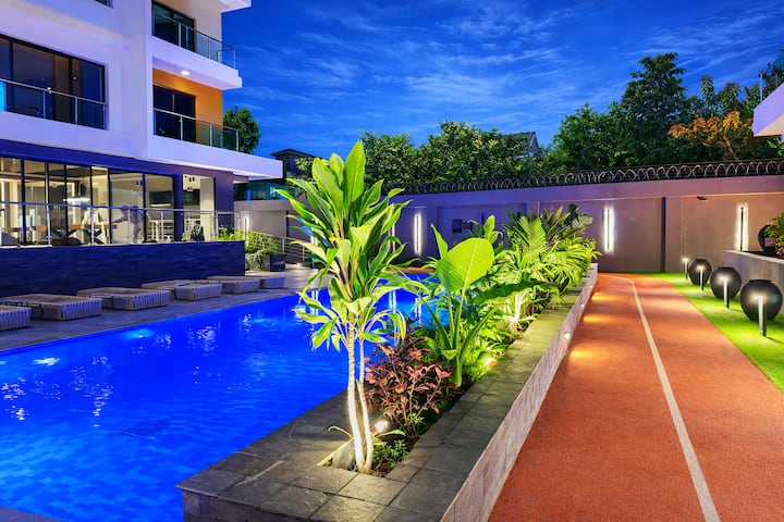 Kilimani Gem With Balcony, Sauna, Steam Room. - Kenia