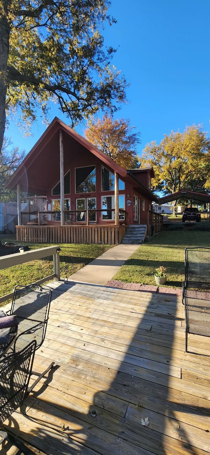 Lakefront A-frame With Dock Access - Grove, OK
