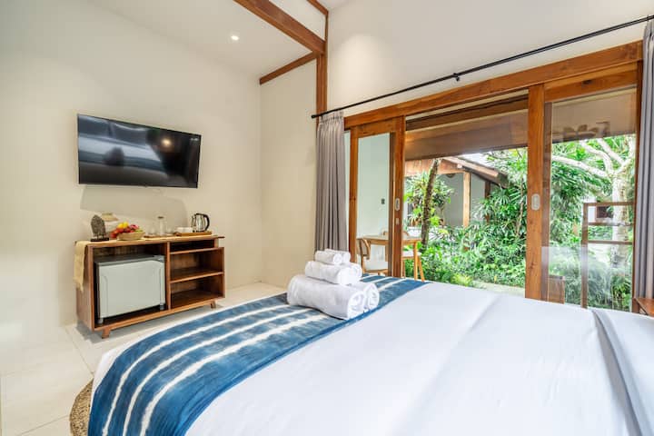Chic 1br In Top Ubud's Spot W Spacious Pool+garden - Ubud