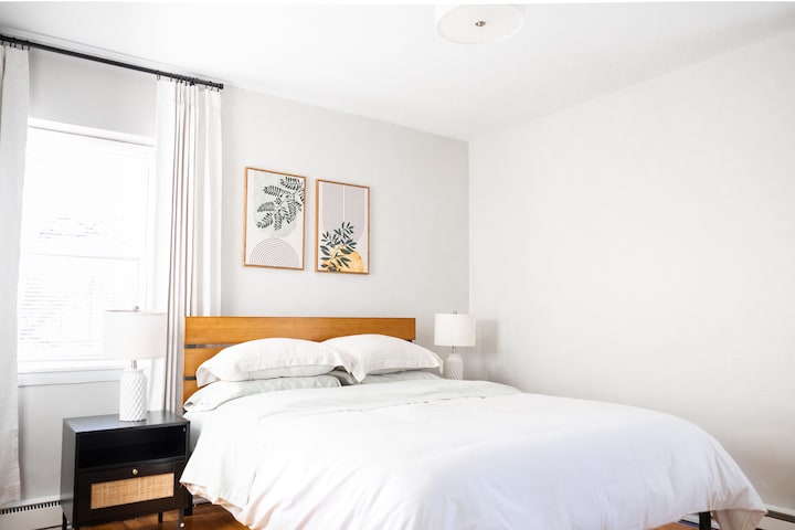 Quiet 2 Bedroom Apartment In A Safe Neighborhood - New Haven, CT