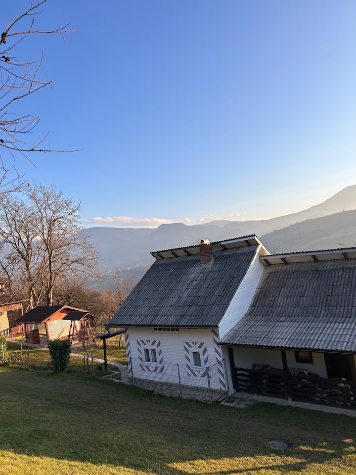 Casă Cu Priveliște Superbă șI Liniște Deplină - Vișeu de Sus