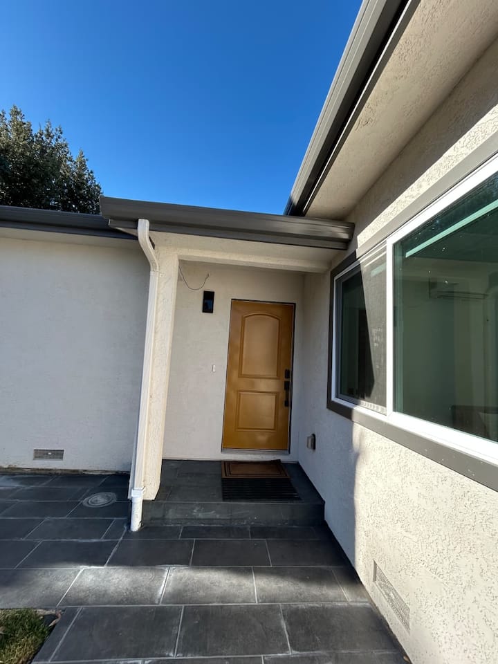 Brand New Modern Guesthouse In Silicon Valley - Santa Clara, CA