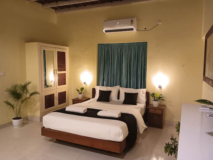 Pencliff Is A Charming, Boutique-style Cottage - Varkala