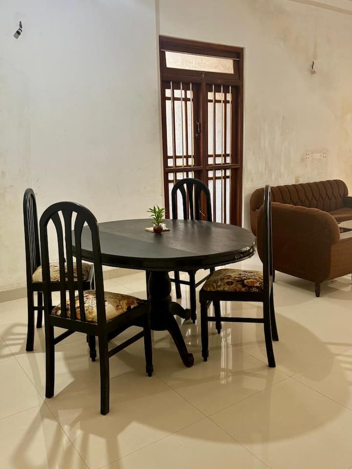 Private Ground Floor Home - Sri Lanka