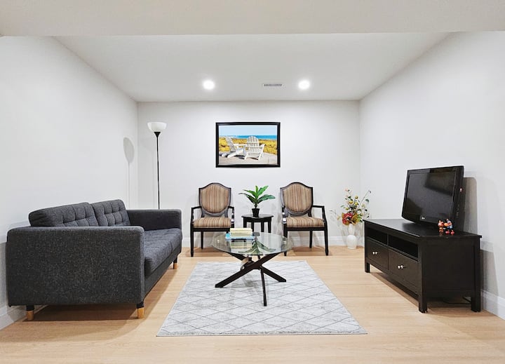 Family Friendly 2br Suites, Free Parking - 마크험