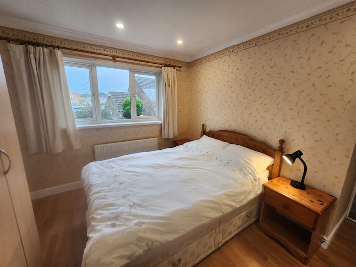 Northampton One Bedroom Renovated Maisonette - Northampton, UK