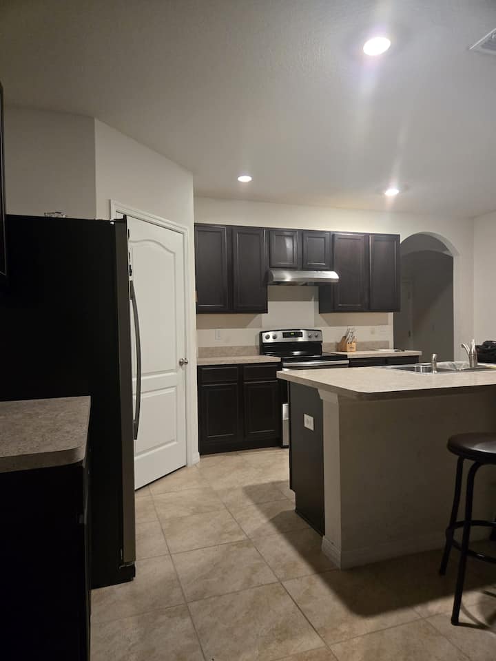 Muy Cerca De Port 27 - Winter Haven, FL