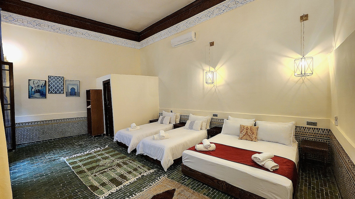 Habitación familiar con encanto en Medina - Riads en alquiler en Fez ...