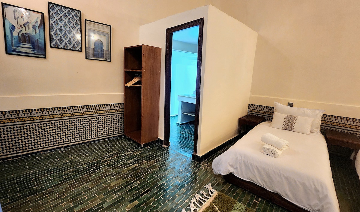 Habitación familiar con encanto en Medina - Riads en alquiler en Fez ...