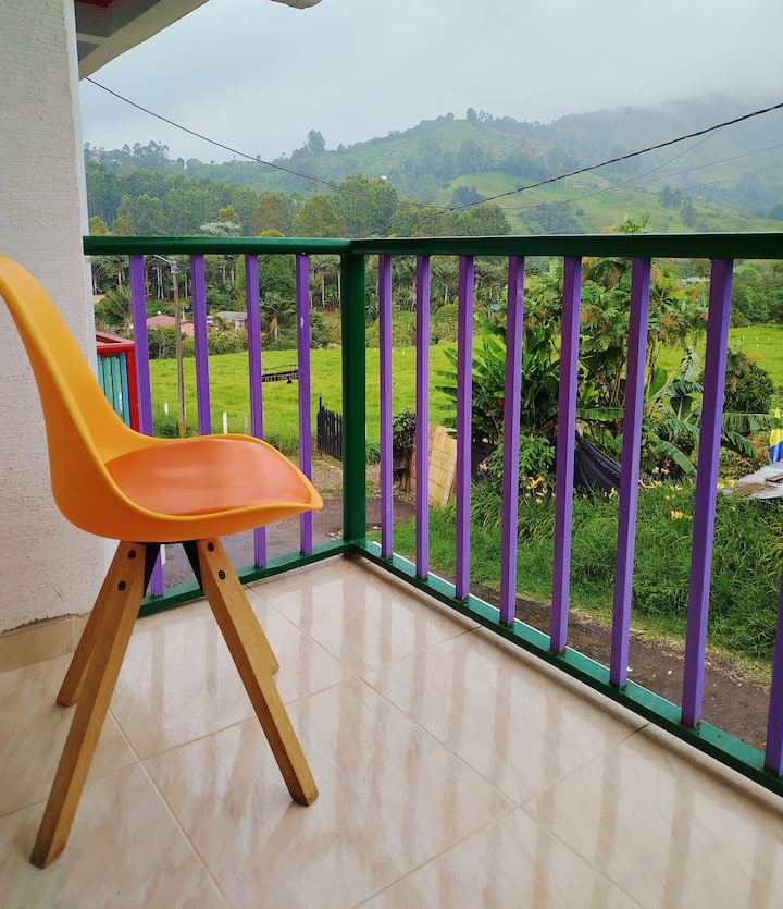 Balcón Con Vista A Las Montañas - Salento