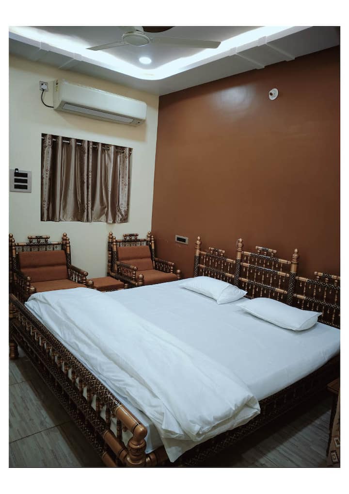 Pilgrim's Nest - Ujjain