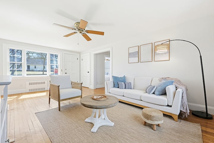 Cape Cod Retreat Near Beaches • Family Ready - Dennis, MA