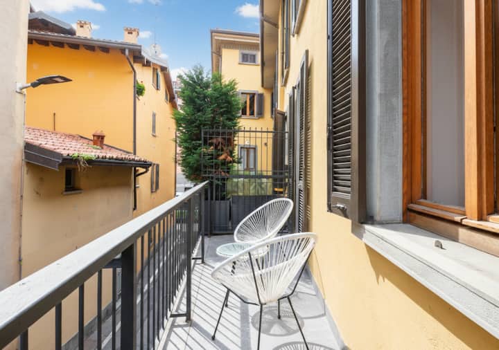 [Marble Home] Exclusive 100mq | City Center - Bergamo