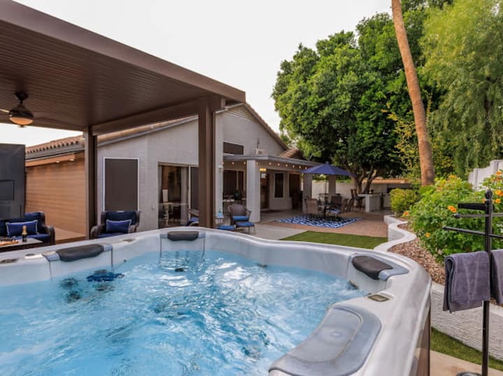 Wellness Retreat • Hot Tub + Cold Plunge, Downtown - Gilbert