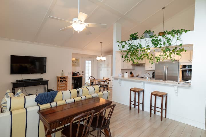 3br Beach Home - 4 Min To Ocean - 10 Min To Mayo - ジャクソンビル・ビーチ, FL