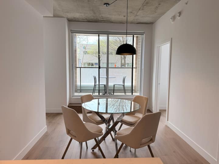 Montreal Haven | Balcony + Free Parking - Laval