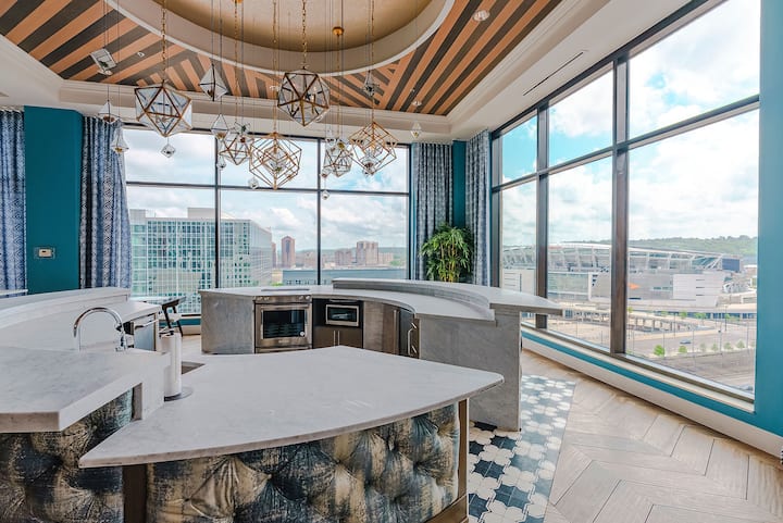 Stylish 1 Bed In Downtown Cincinnati - Newport Aquarium, Newport