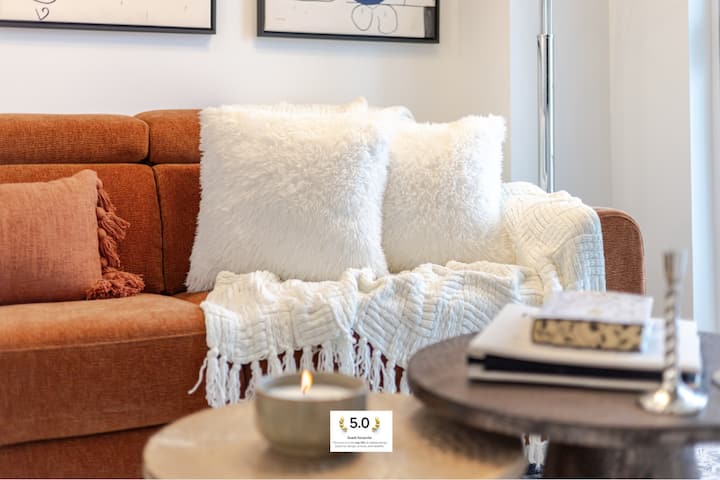 Montreal Retreat With Rooftop Pool & Parking - Montreal