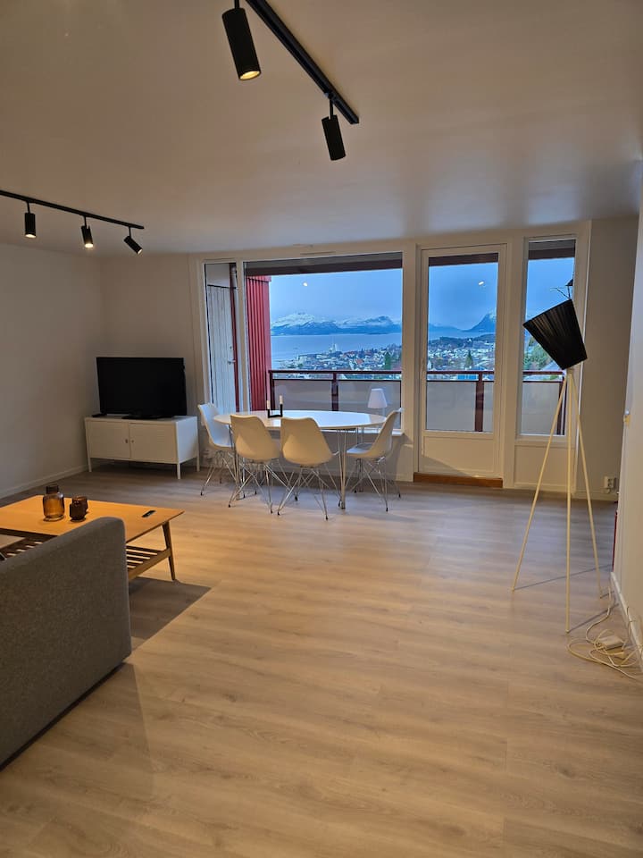 Lukseriøs Leilighet Med Utsikt - Molde