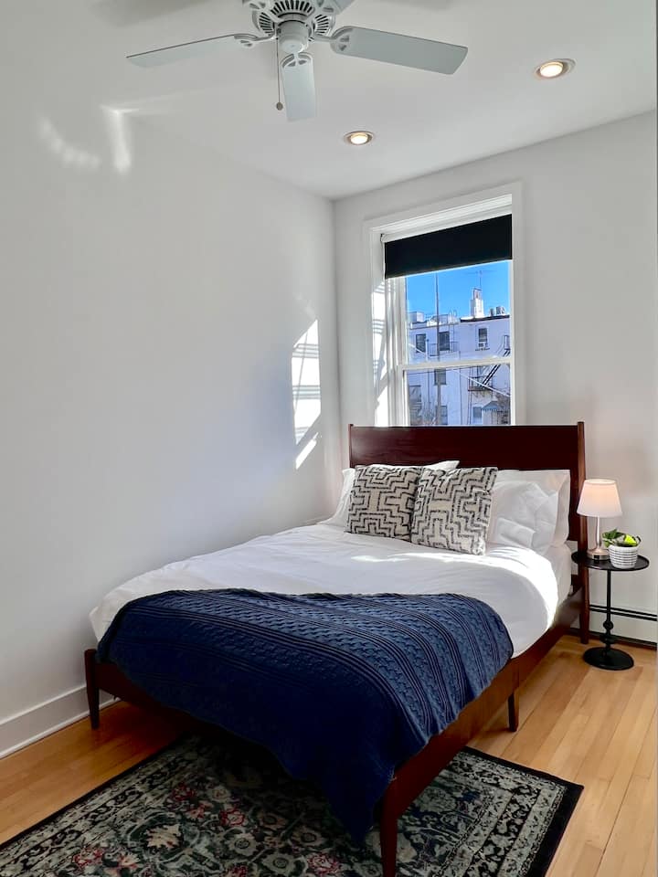 Comfy Hoboken 2br • Minutes To Nyc • Full Kitchen - Hoboken, NJ