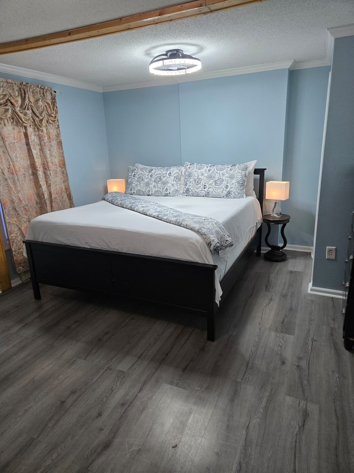 Capital City Retreat - Hartford, CT