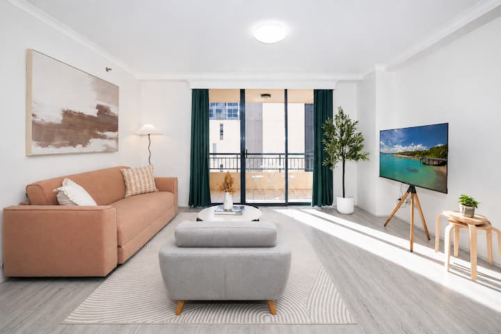 Central Lifestyle | Parking | Desk | Gym | Pool - Sydney