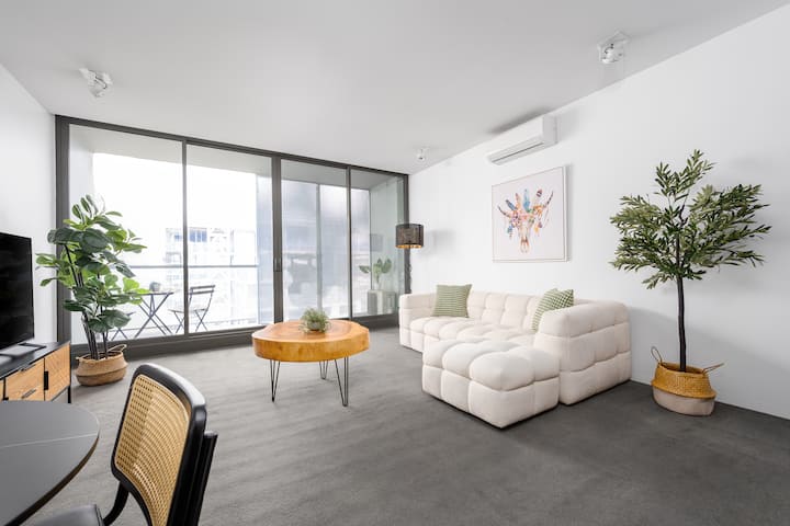 Bright & Spacious Apartment In Ideal Location - St Kilda