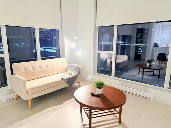 Prime 2br 2ba @ Metrotown - 버너비