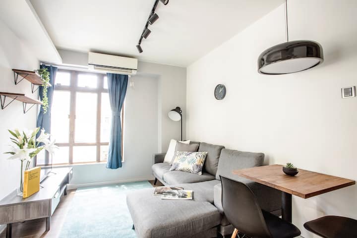 2 Bedroom Apartment In Sai Ying Pun - Sheung Wan
