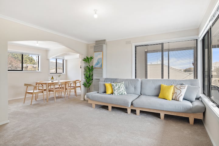 Coastal Base 3br/1ba Shared Garden Great Value - Dromana