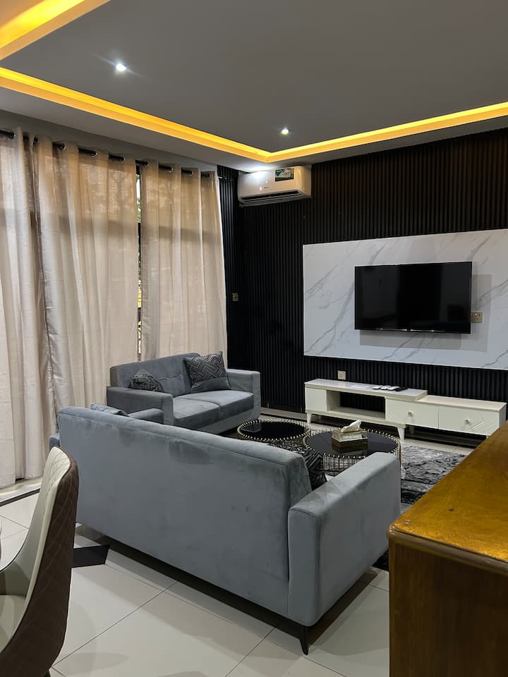 Magnifique Appartement, Piscine ~ 5 Min Du Centre - Kinshasa