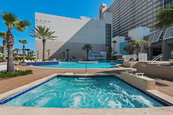 Coastal Family Getaway-laketown-sleeps 10- 5 Pools - Panama City Beach, FL