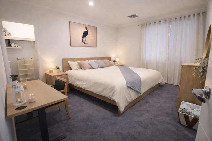 Belmont Luxury Private Room #4 In Designer Home - Perth