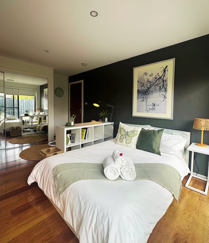 Bushra's Studio - Australia