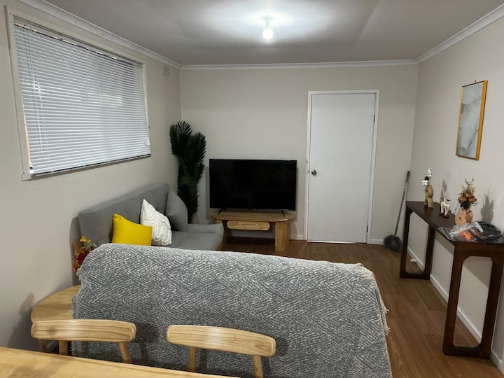 The Coastal Base: 2-bed Smart Value - Red Hill