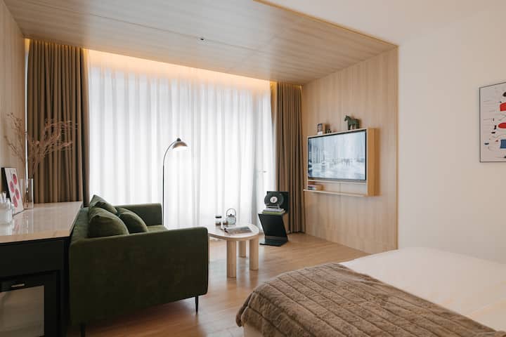 Live The Old Quarter 17| Hoan Kiem | Balcony - China